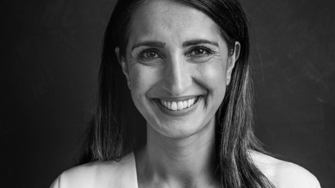 Nasima Razmyar kokee rasismia nyt enemmän kuin koskaan | Apu