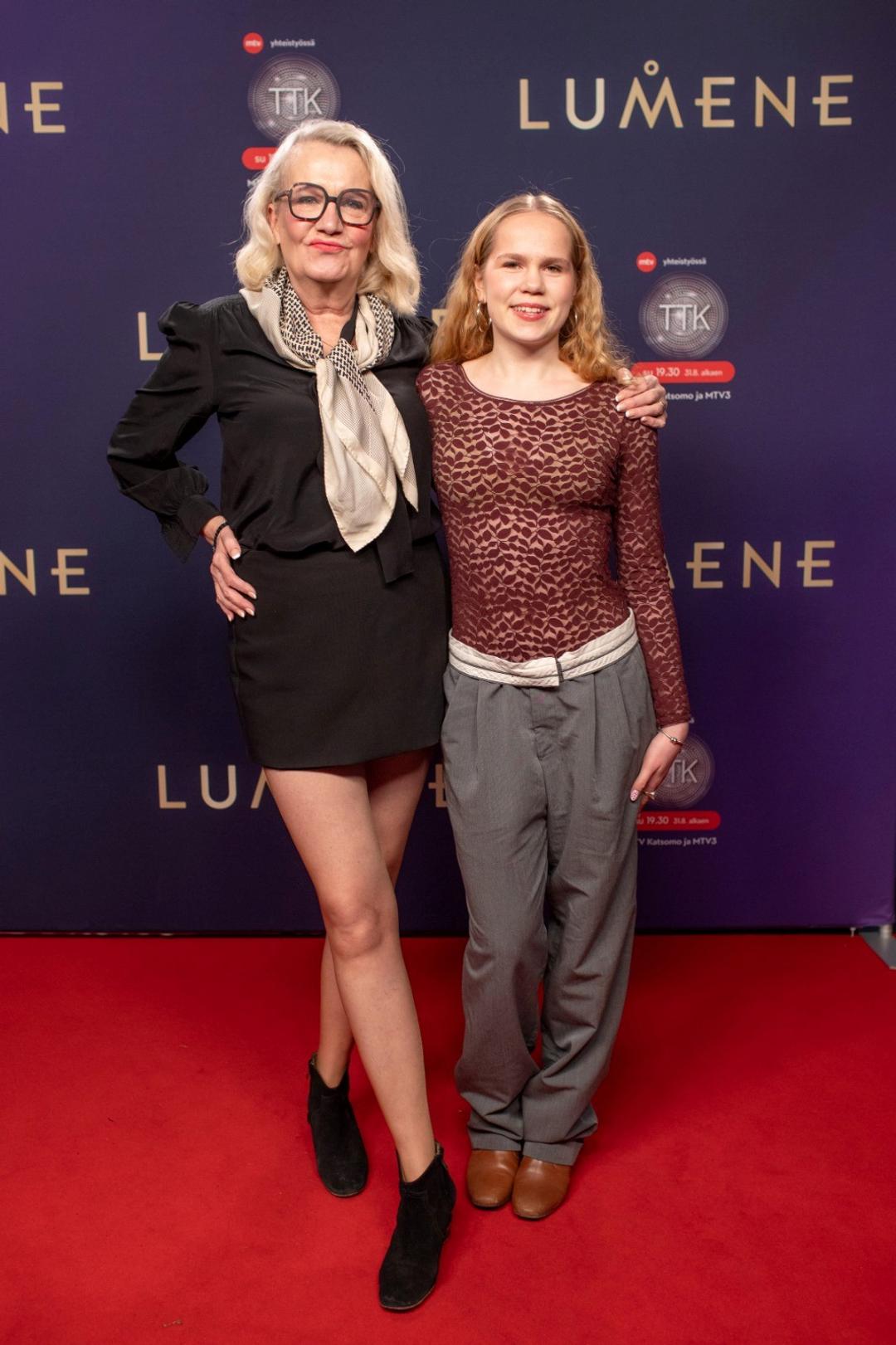 Miitta Sorvali ja lapsenlapsi Edith: Näin vietämme perhejoulua | Apu