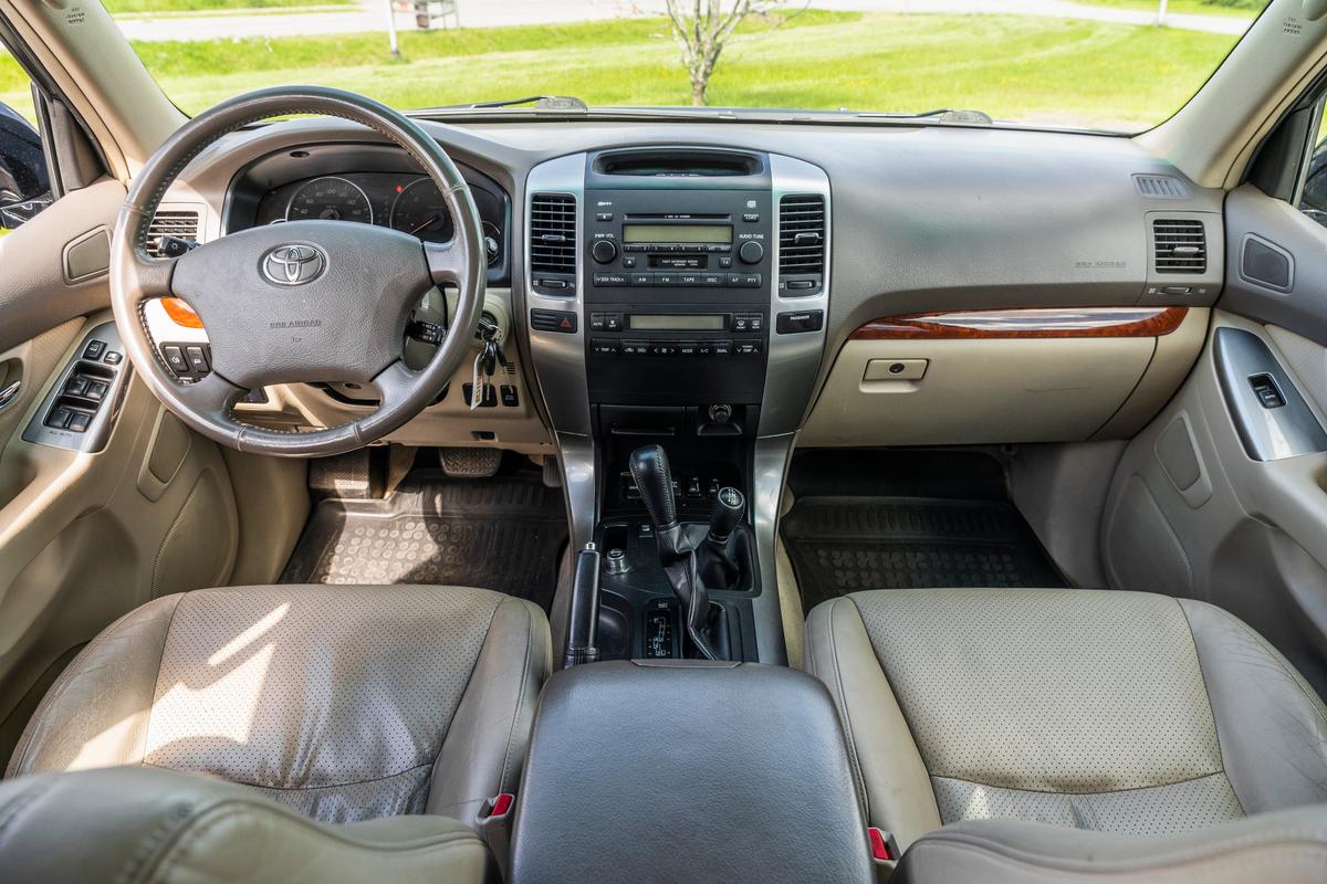 Toyota Land Cruiser 3.0 vm. 2007 | Käytetyn koeajo | Tuulilasi