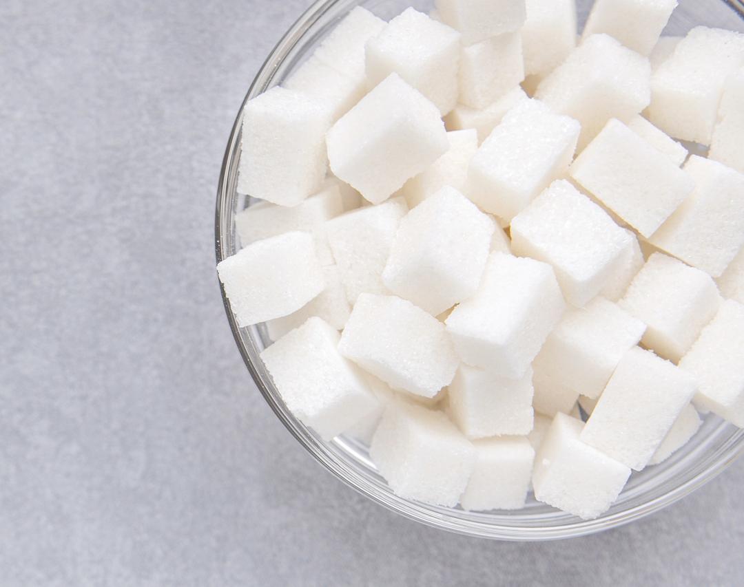 Sokeri vai makeutusaine? Kumpi on parempi? Apu-klinikka vastaa | Apu