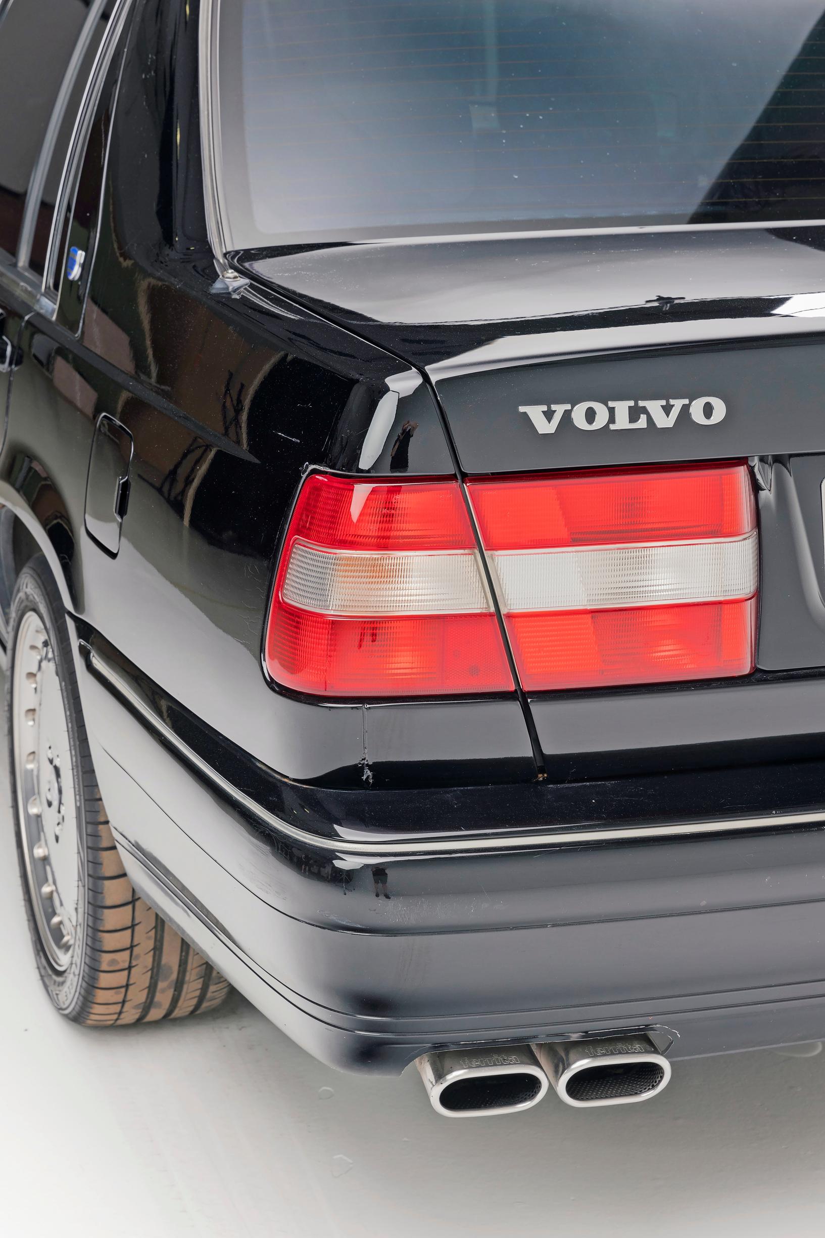 Volvo S90 Royal vm. 1997 – Minun autoni | Kun sen oikean löytää | Tuulilasi