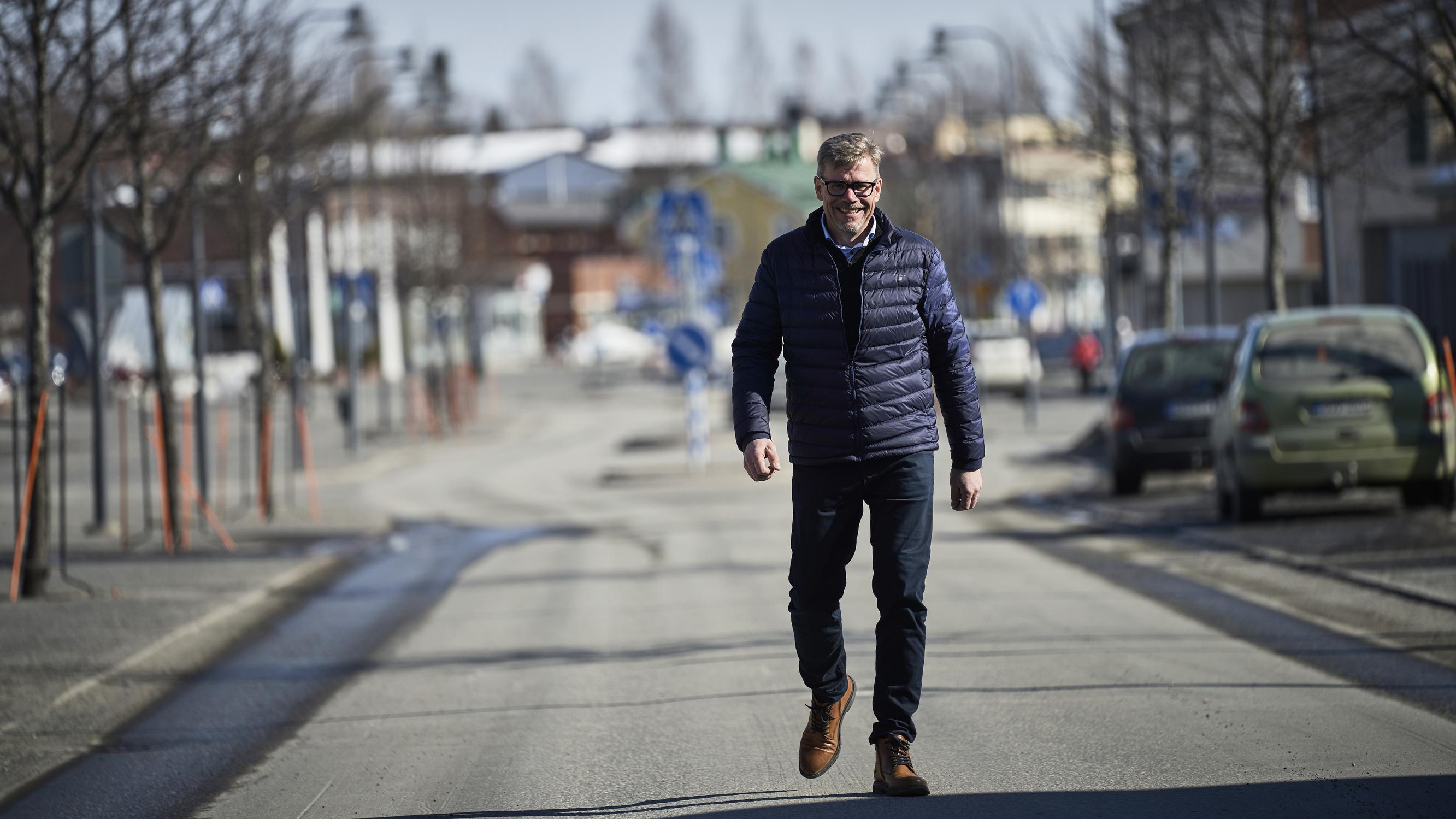 Timo Väänänen osti työntekijöidensä läskiä 75 euroa kilo | Apu