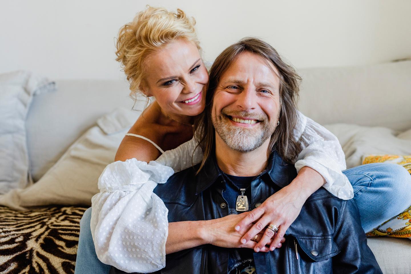 Jone Nikula: ”Jengi läimii olalle, kun mulla on niin upea vaimo” | Apu