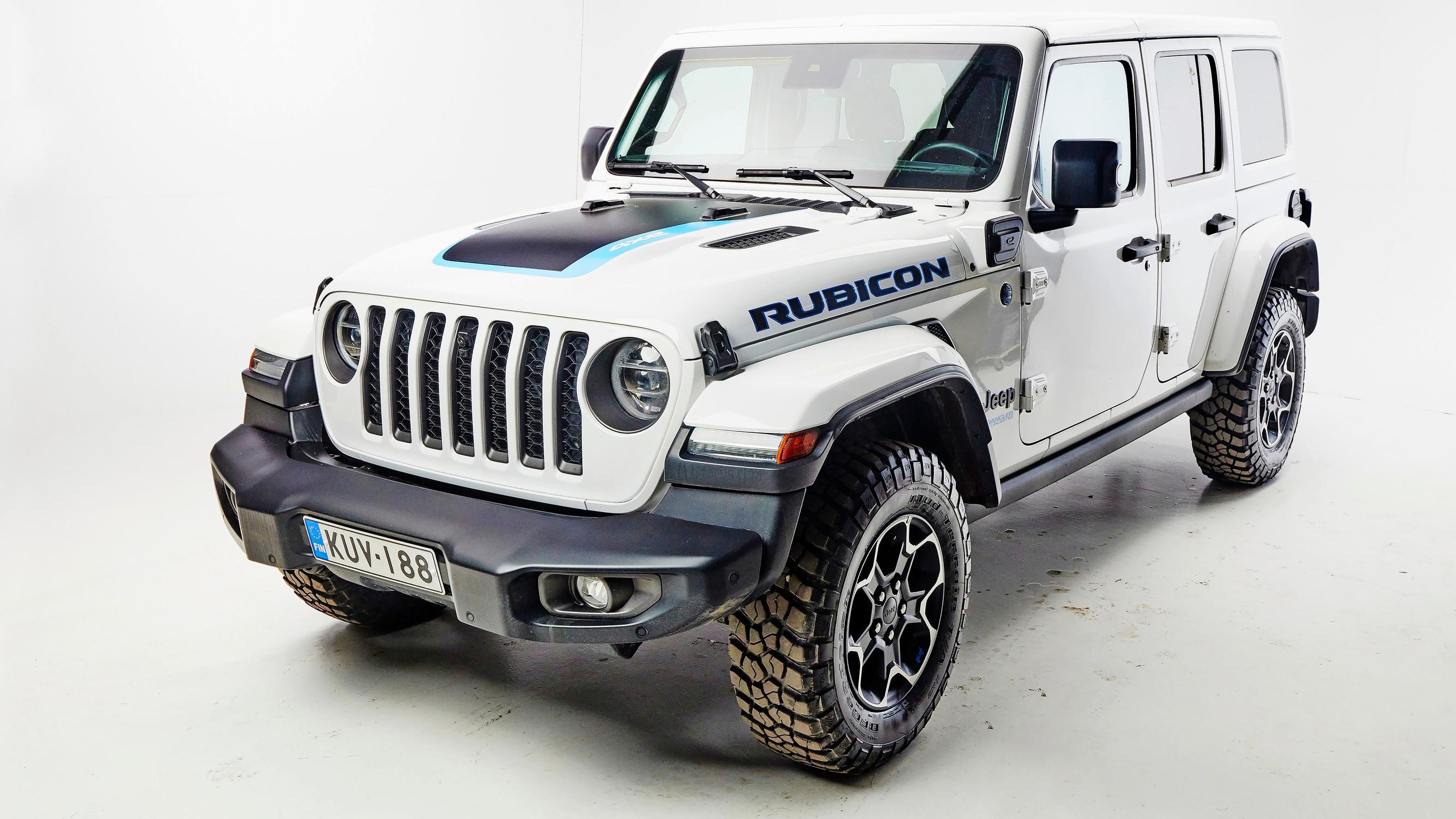 Jeep Wrangler 4xe Rubicon | Ratissa voi kokea vapautta ja iloa | Tuulilasi