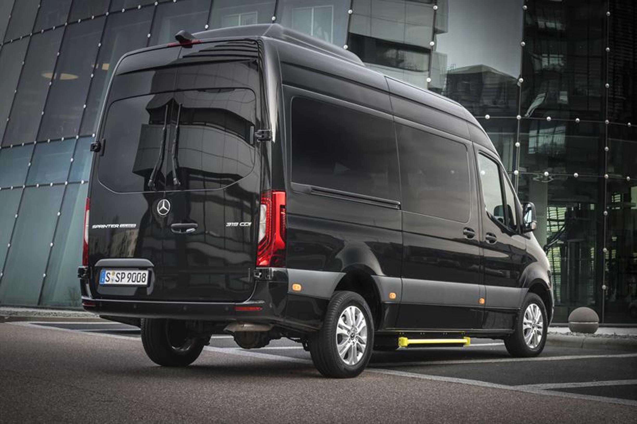 Tässä on kolmannen sukupolven Mercedes Sprinter - Tuulilasi | Tuulilasi