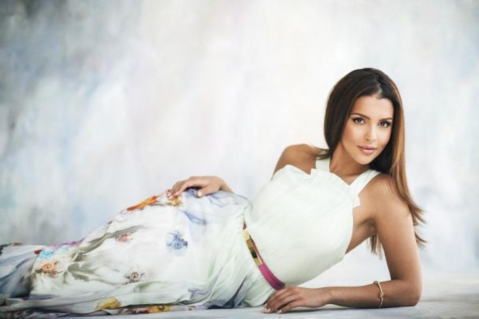 Melkein täydellinen Sara Chafak | Apu