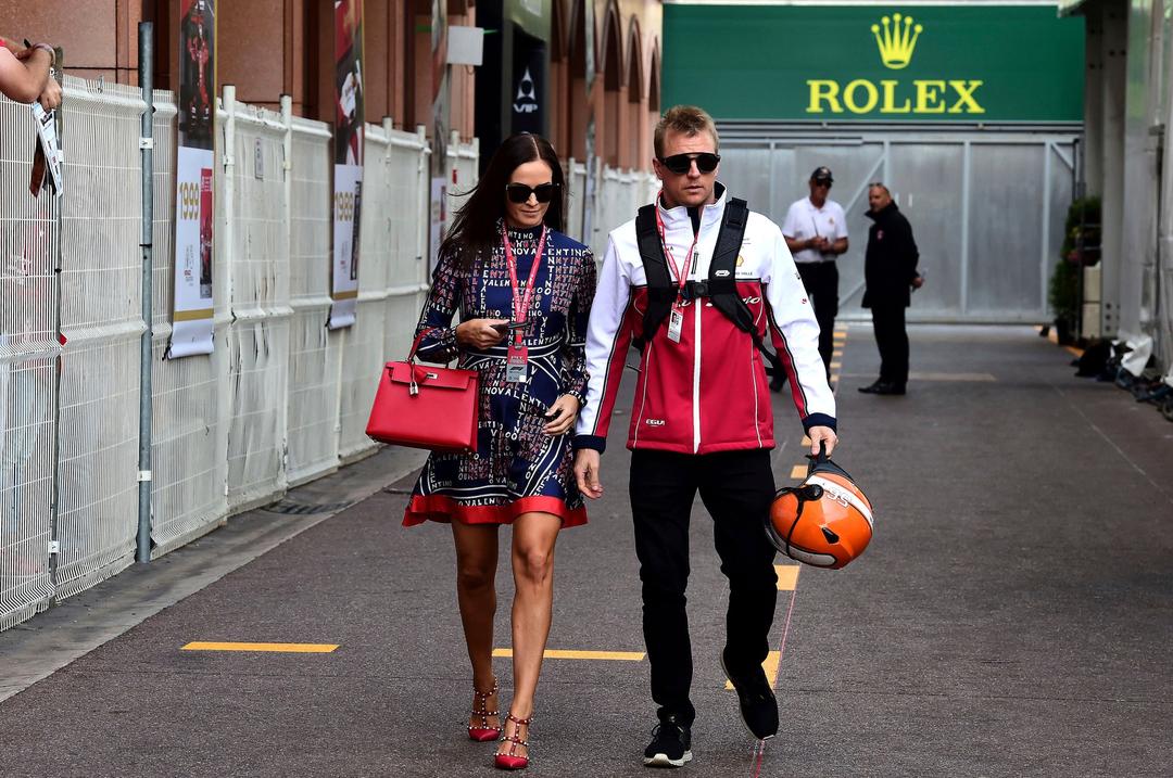 Minttu Räikkönen ja Kimi - Ei se ollut rakkautta ensisilmäyksellä | Apu