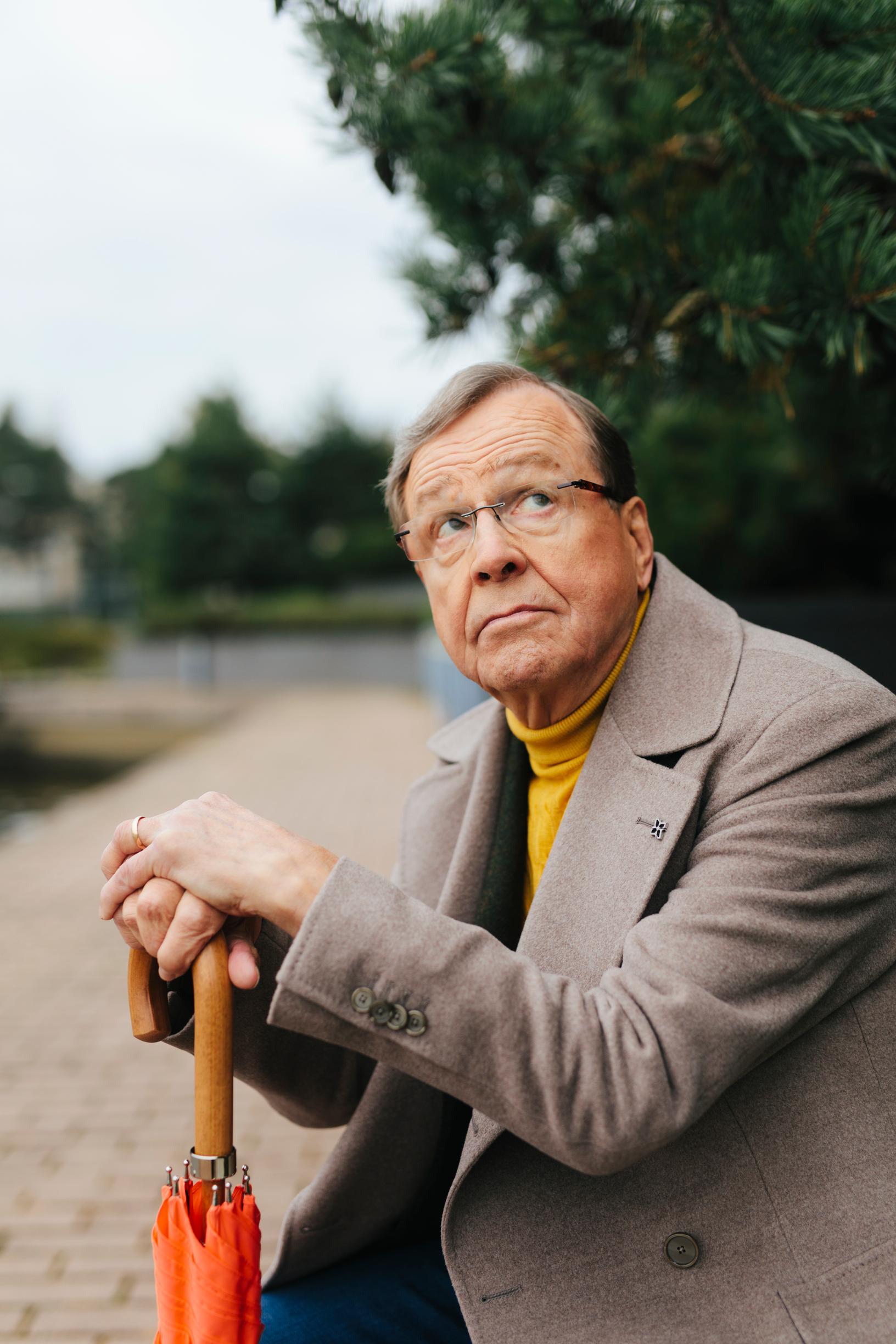 Arvi Lind täyttää 80 vuotta: "Isä opetti minut puhumaan totta" | Apu