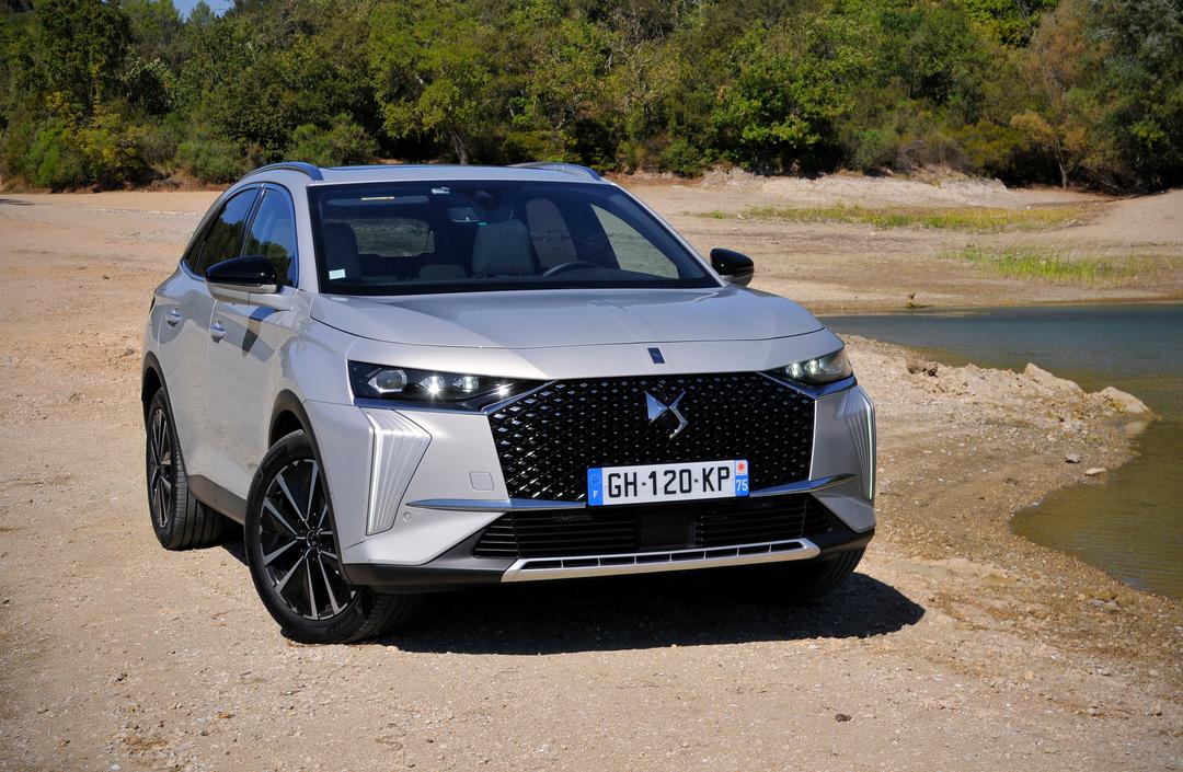 DS 7 E-Tense 225 Plug-In-Hybrid Perf. Line Business | Ensityypit ...