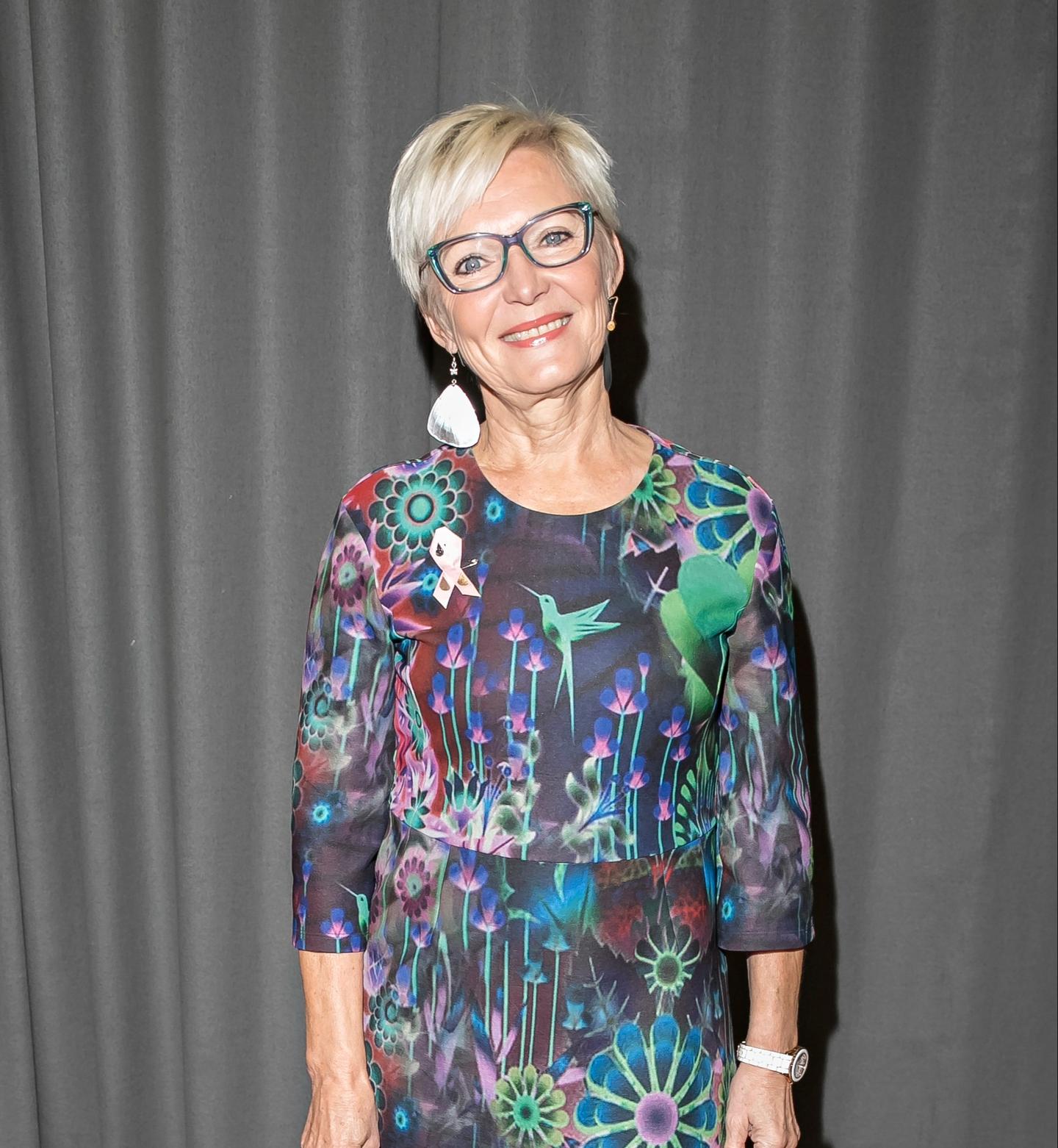 Pirjo Nuotio teki yksinhuoltajana kolmea työtä yhtä aikaa | Apu