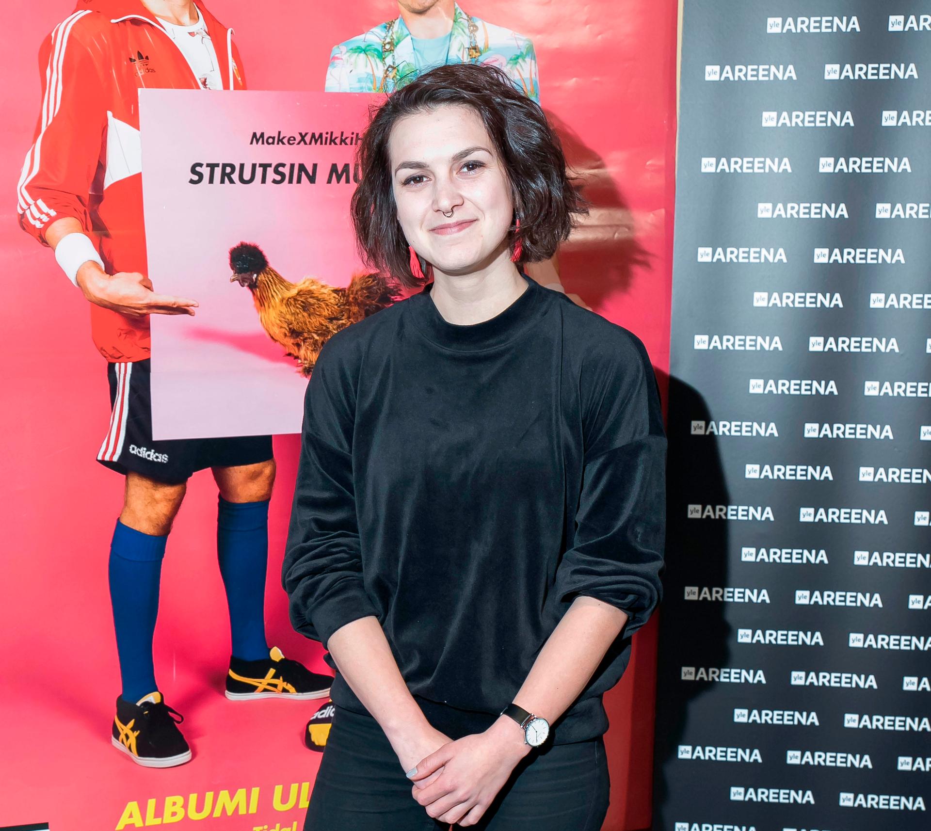 Näyttelijä Mimosa Willamo Nuorille Naisille On Helppo Ehdotella Asioita Joita Ei Saisi Apu