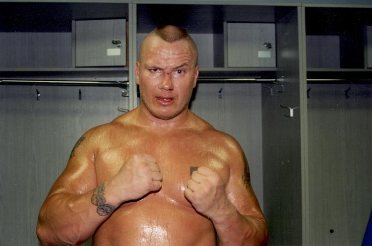 Tony Halme -dokumentti | Viikinki oli vastaus Soinin rukoukseen | Apu