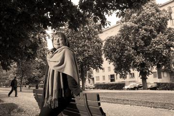 Ulf Sundqvist 1945–2023: "Politiikasta on tullut viihdettä" | Apu