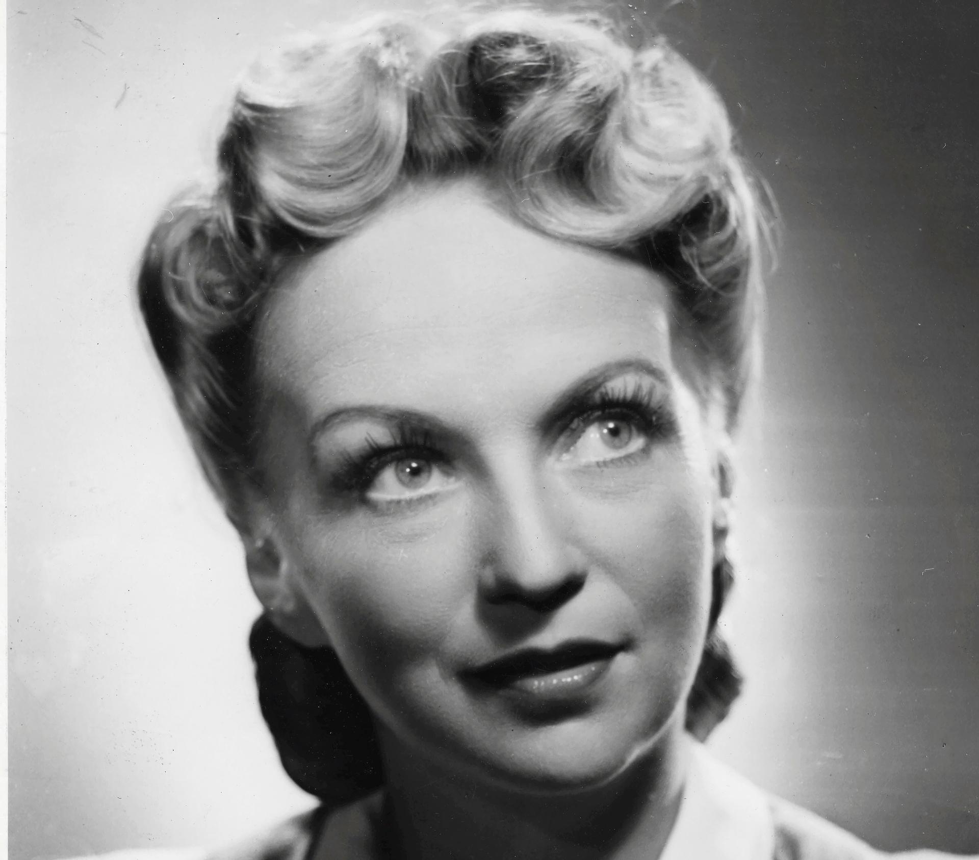 Tarmo Manni: Hullun roolia läpi elämän – Valkokankaan varjot 9/10 | Apu