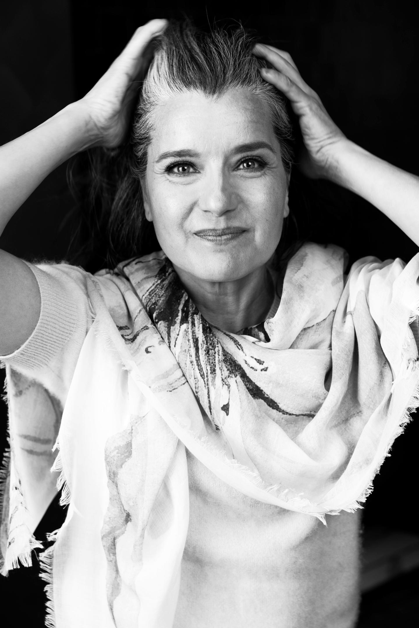 Vilma Melasniemi, 50 vuotta: Puhe vanhemmista kyllästyttää | Apu