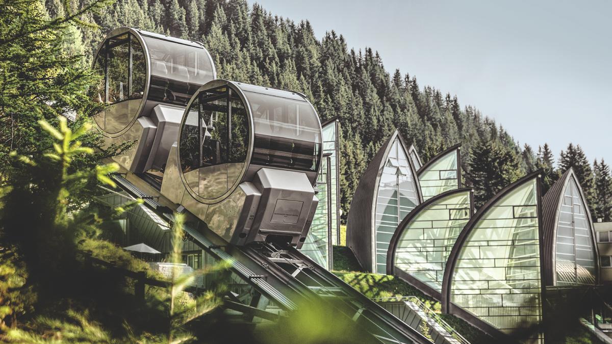 Grand Tour – sähköautolla Sveitsin vuoristosolissa | Apu360