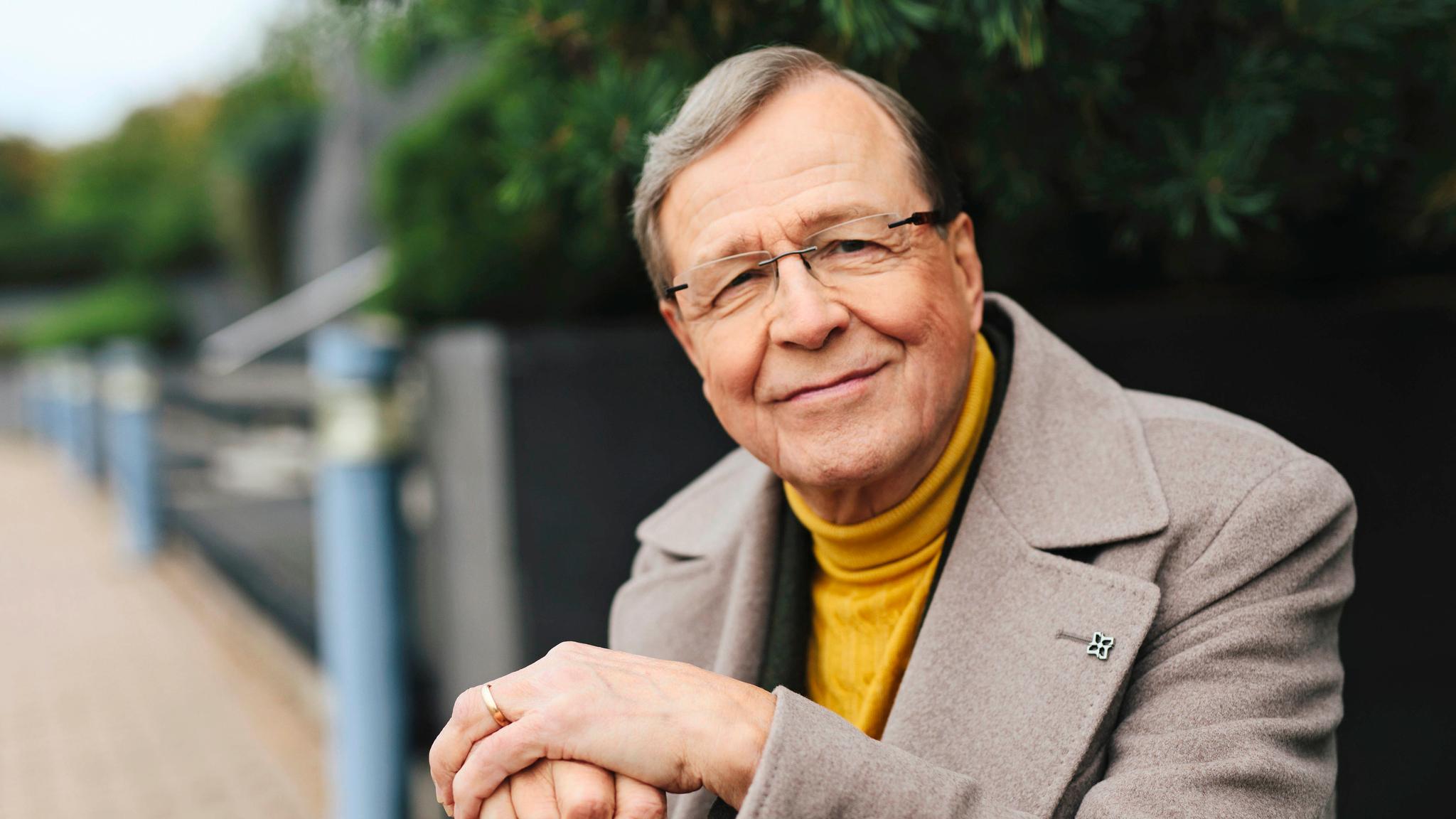 Arvi Lind täyttää 80 vuotta: "Isä opetti minut puhumaan totta" | Apu