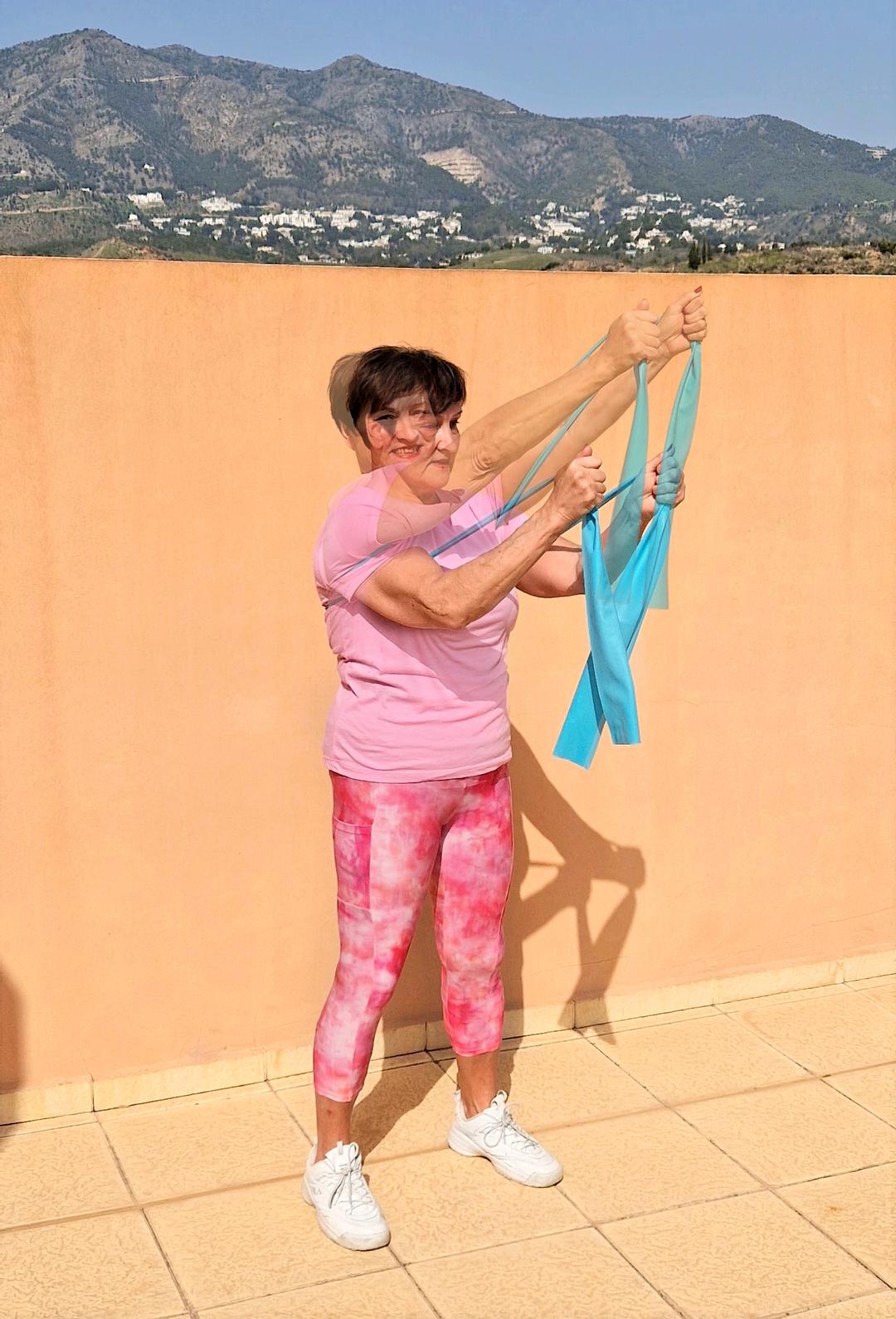 Hartiat auki ja ryhti kuntoon | Helppo jumppa ylävartalolle | Apu Terveys