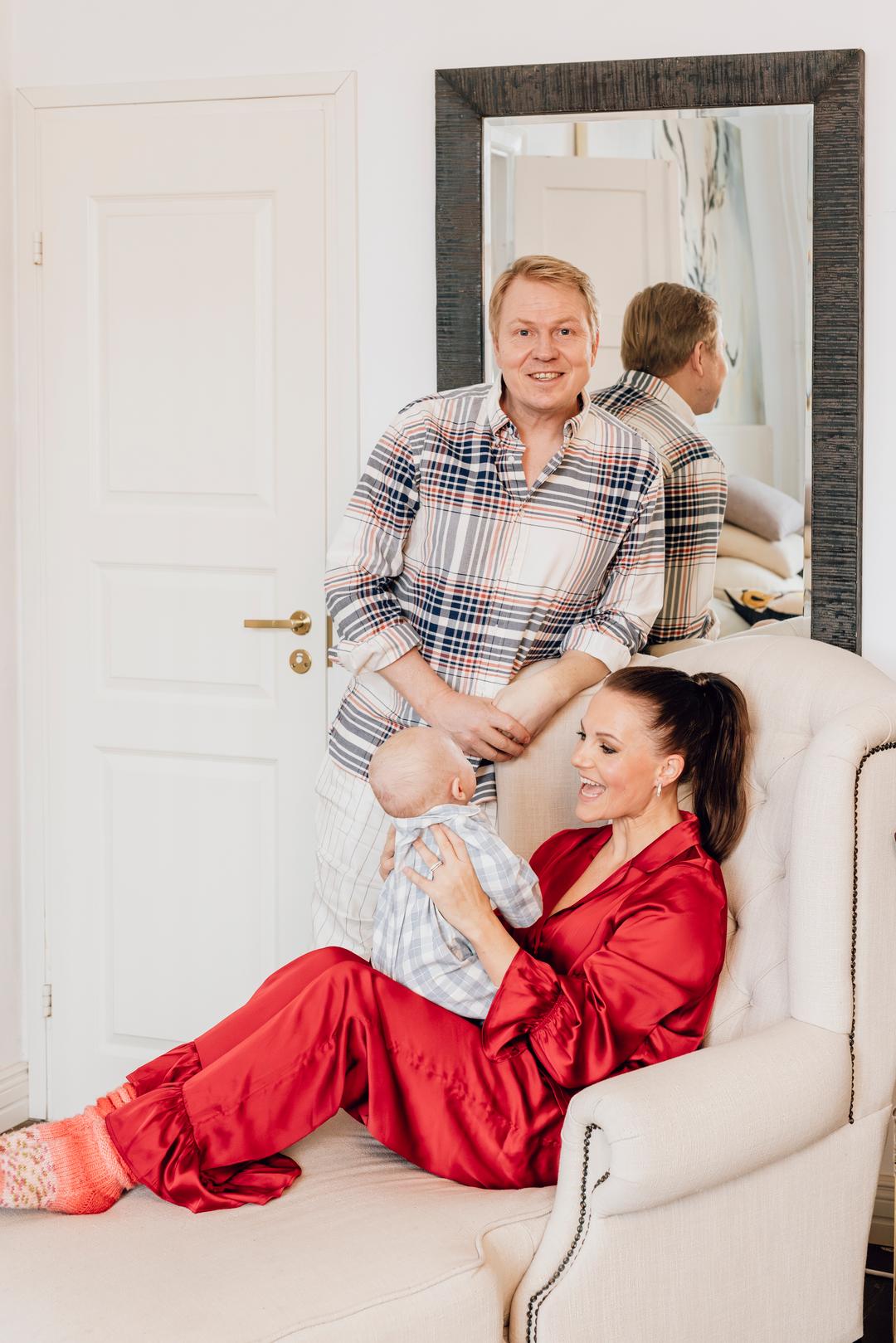 Katri ja Aki Riihilahti: Näin ystävyys muuttui rakkaudeksi | Apu