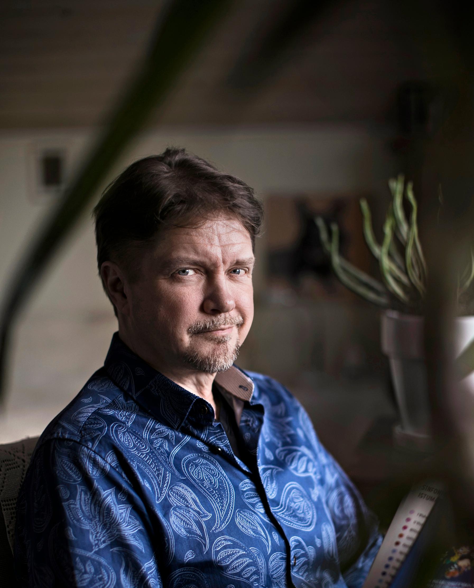 Lasten- ja nuortenkirjailija Timo Parvela on myynyt 1,5 miljoonaa ...