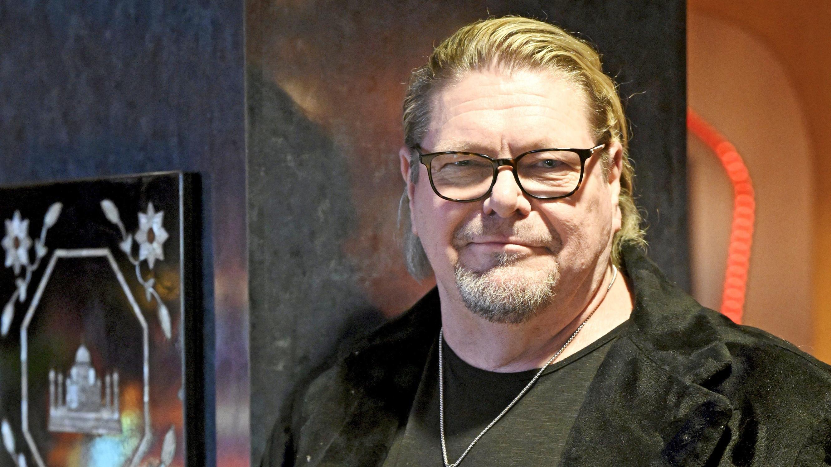 Näin Henry Saari löysi kipinän erotiikkaan | ”En kadu mitään” | Apu