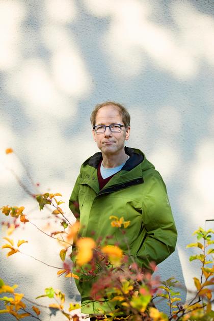 "Nukahdan viidessä minuutissa", kertoo unitutkija Timo Partonen | Apu ...