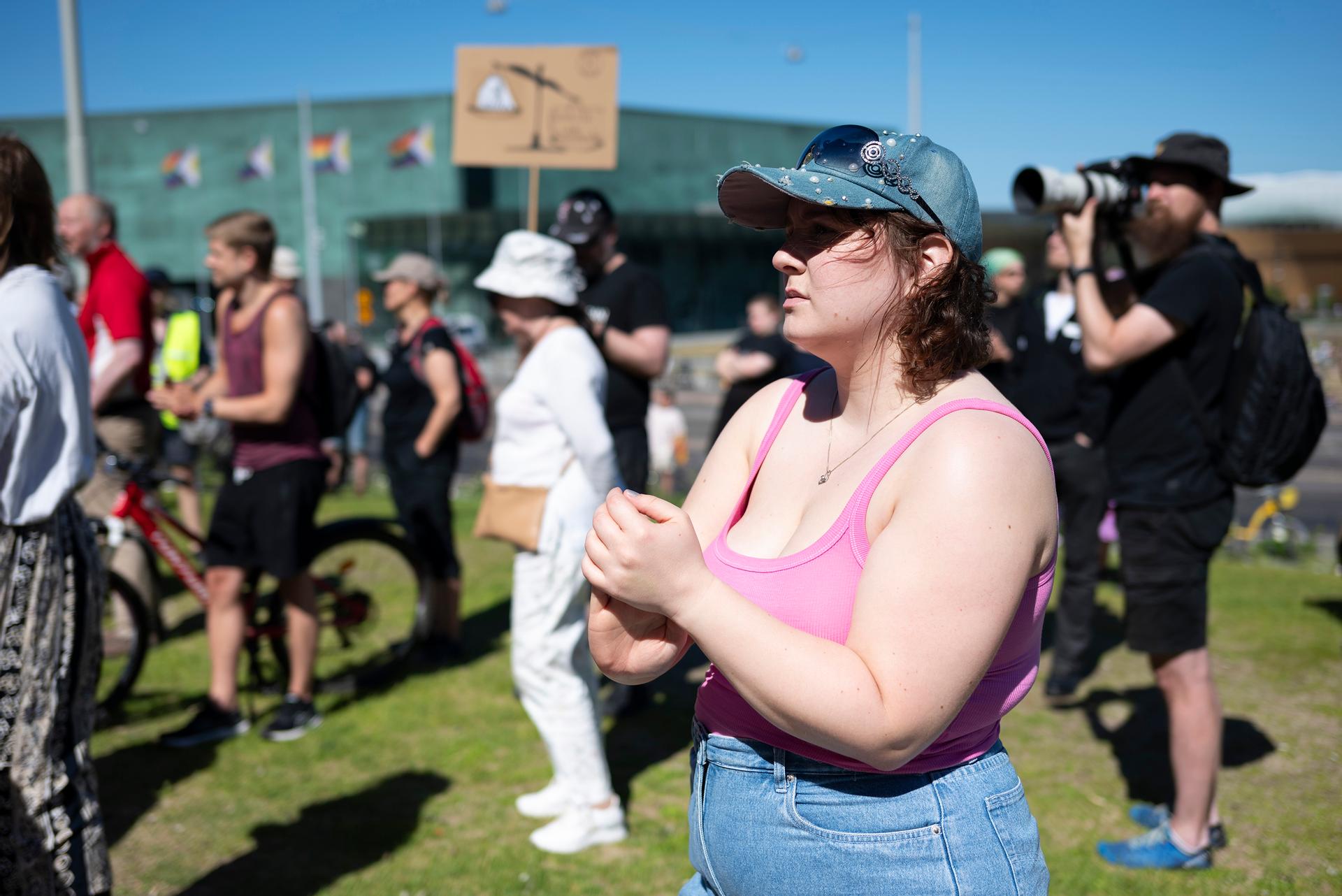 Köyhä kesä: Heidi Lalli tanssi italoa ja kävi deittitapahtumassa | Apu