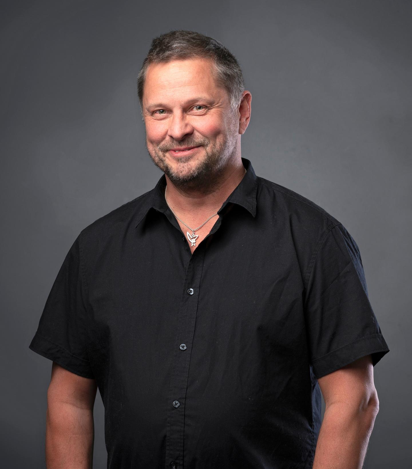 Ismo Apell | Kahdeksan lapsen isä, joka teki liikaa töitä | Apu