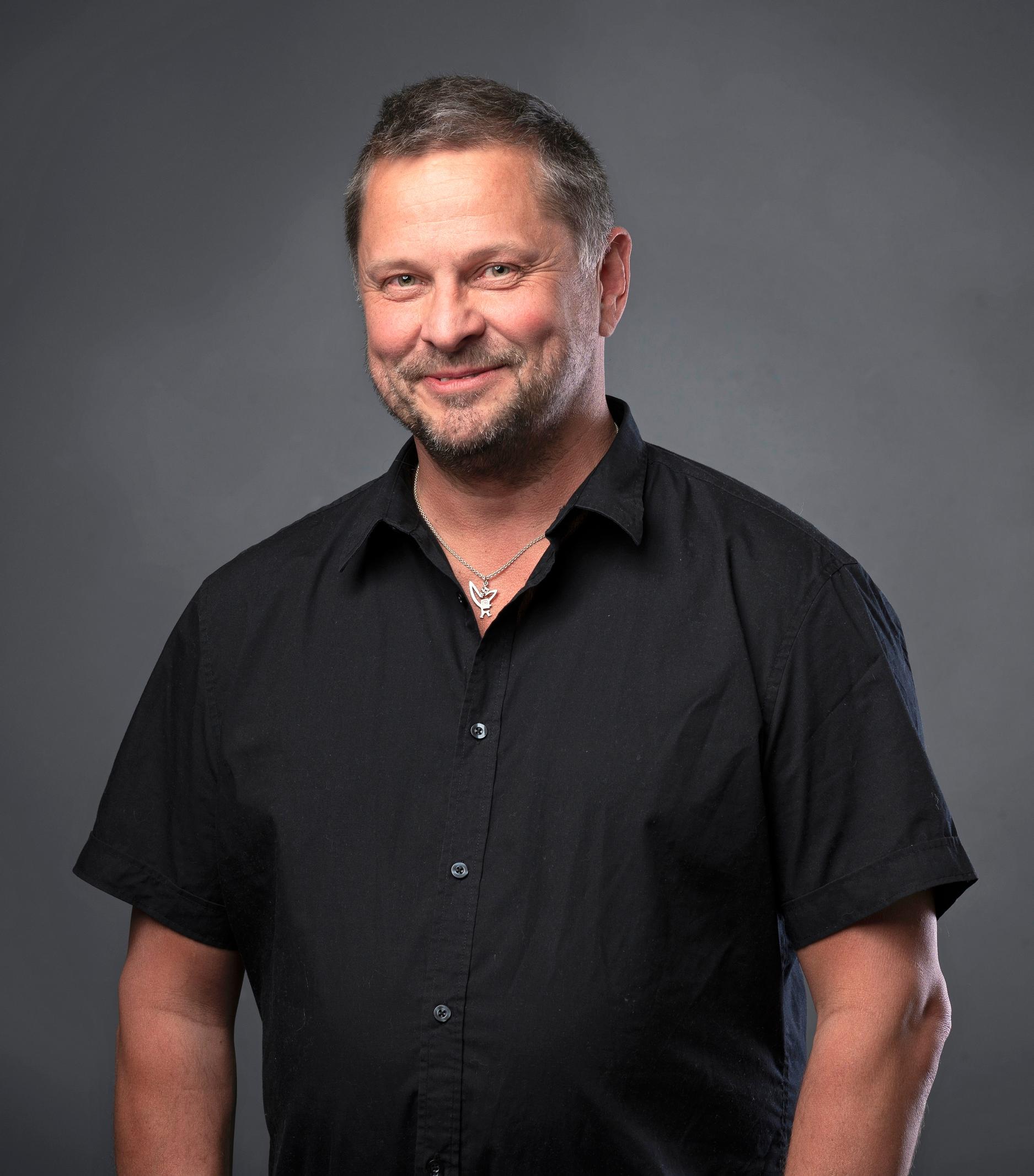 Ismo Apell | Kahdeksan lapsen isä, joka teki liikaa töitä | Apu