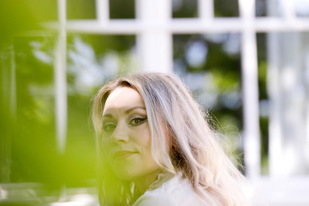 Anna Eriksson elokuvansa alapääkohtauksesta: "Sellainen reuhka" | Apu