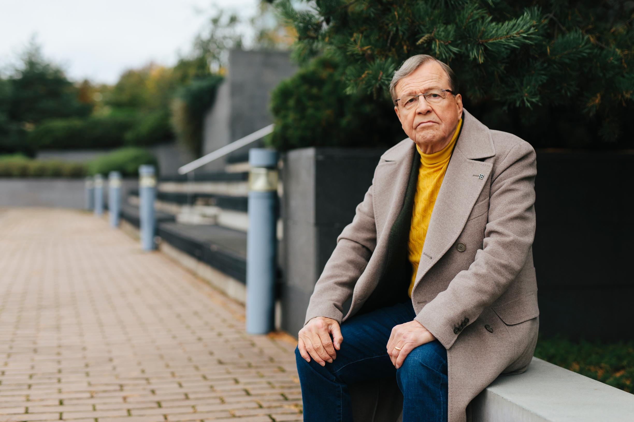 Arvi Lind täyttää 80 vuotta: "Isä opetti minut puhumaan totta" | Apu