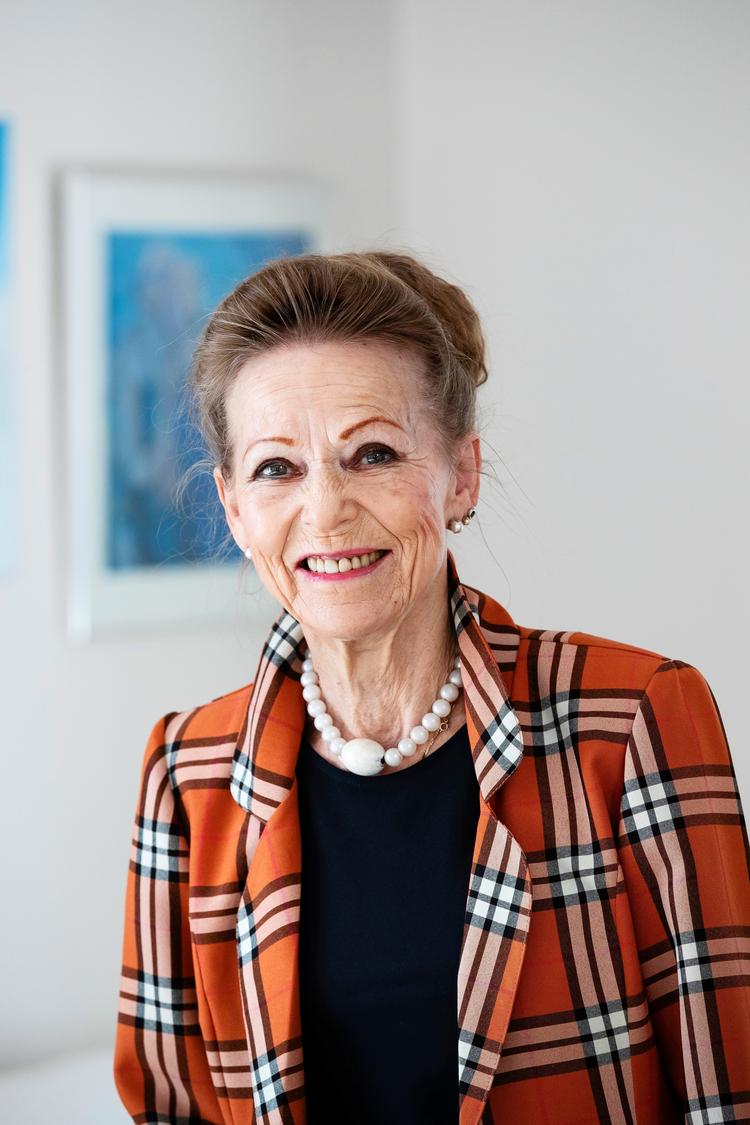 75-vuotias juoksija Maija Kumpula tavoittelee maailmanennätystä | Apu ...