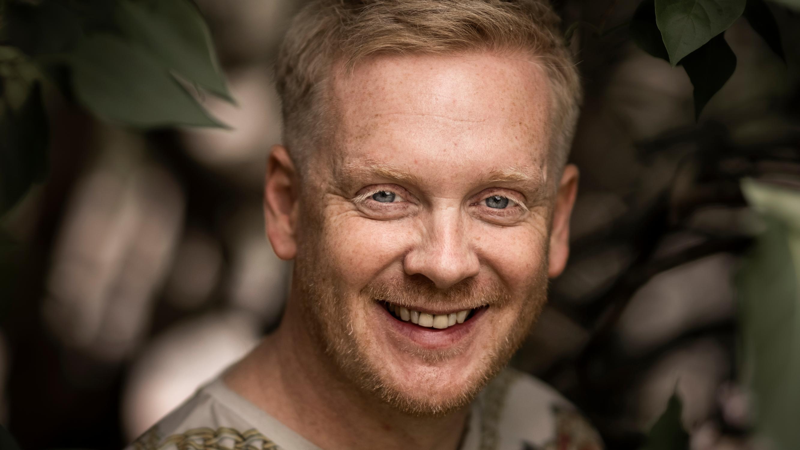 Redrama raittiina 2,5 vuotta | Näin hän pysyy erossa päihteistä | Apu