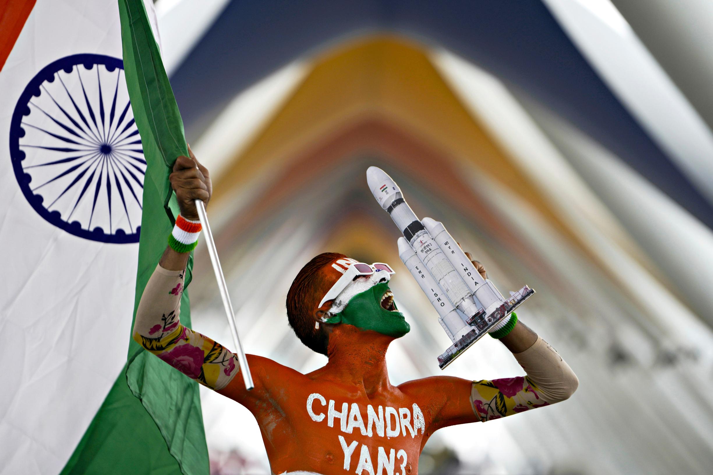 Intia on nyt kuussa | Onnistui siinä missä Venäjä epäonnistui | Apu