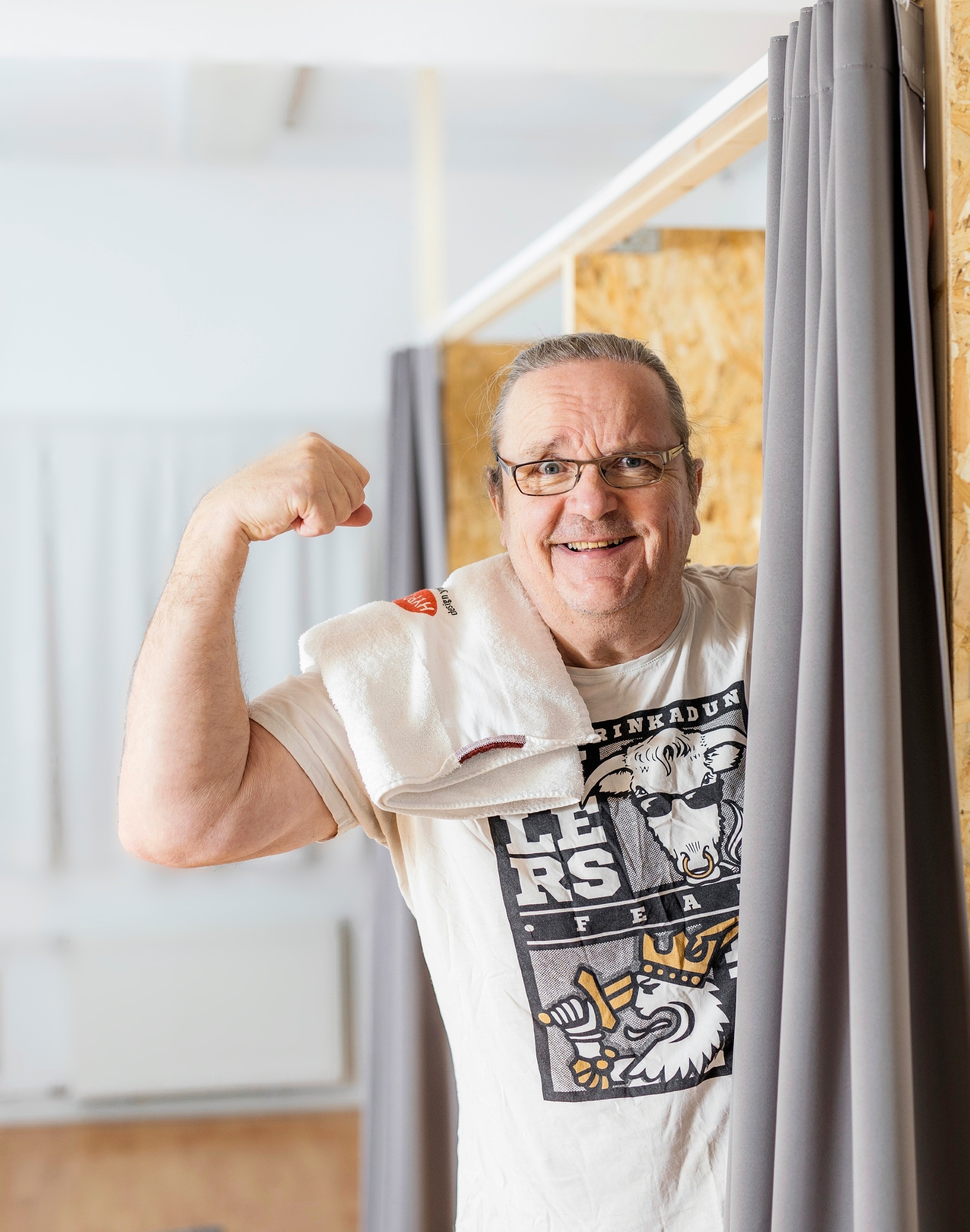 Sakari Kuosmanen sai polviinsa tekonivelet | Apu Terveys