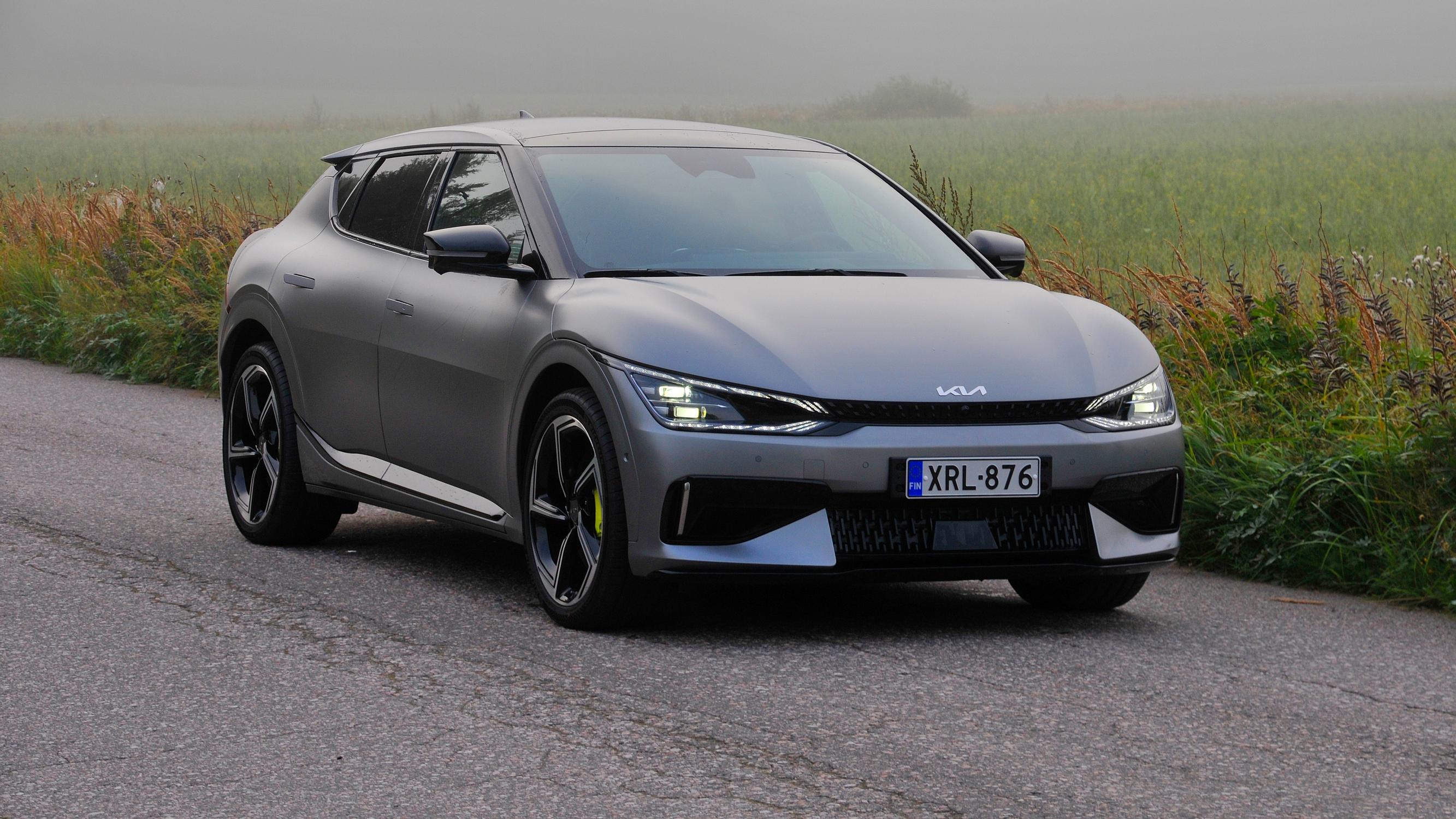 Kia EV6 GT AWD 77 kWh 585 hv supersähköauto | Koeajo | Tuulilasi