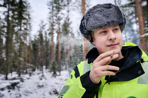 Mikko 'Peltsi' Peltola ja Osmo | Isä ja poika roskaretkellä | Apu