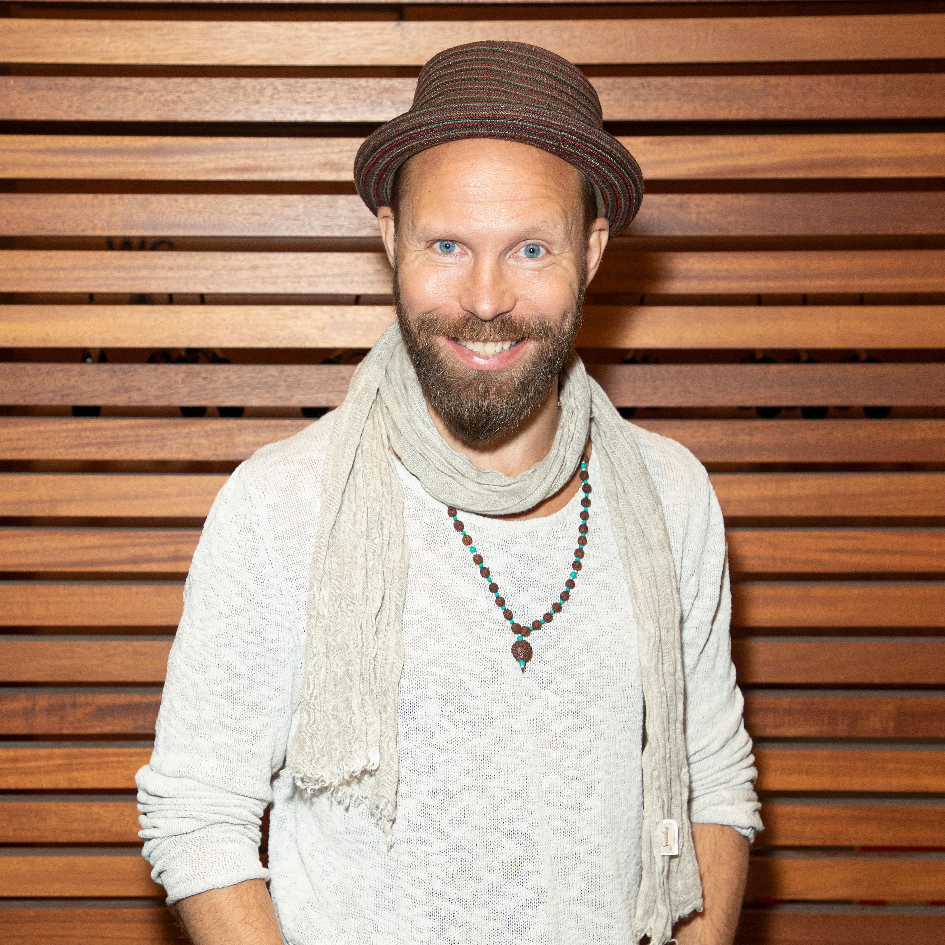 Tuomas Milonoff 50 vuotta | Yli vuosi ilman yhtään hymyä | Apu