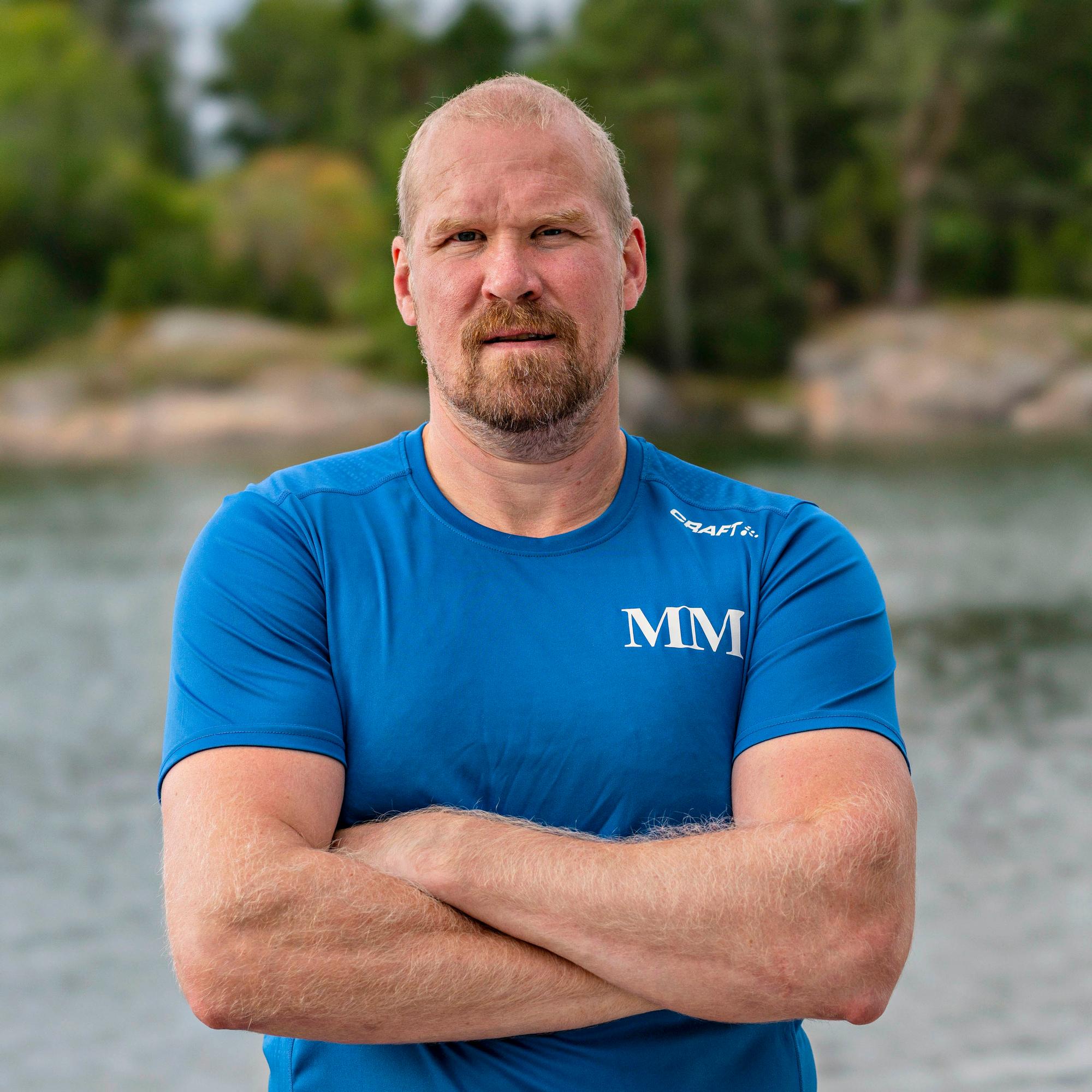 Ex-kiekkoilija Sami Helenius: Korona tuli meidänkin kouluumme | Apu