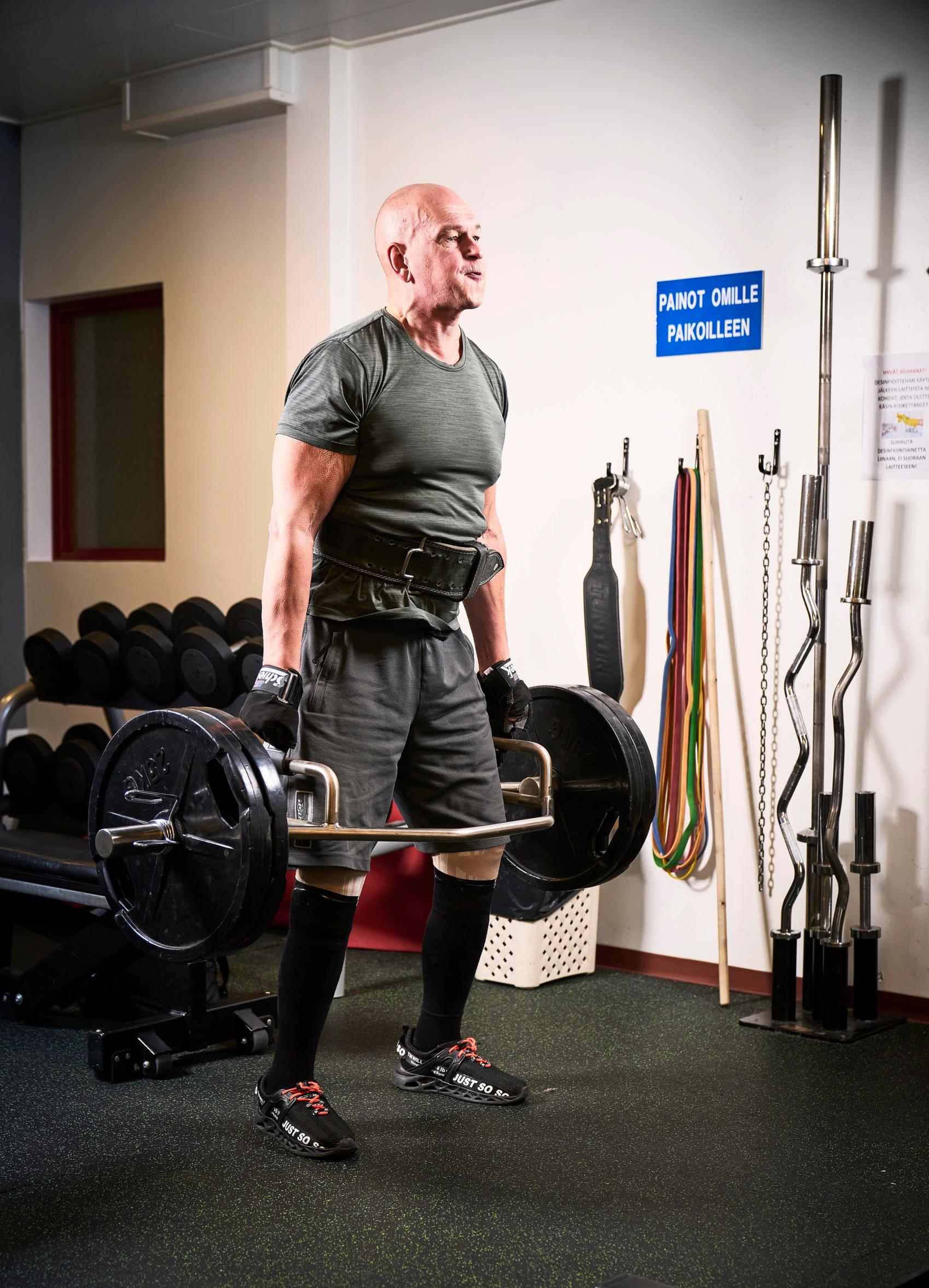 Amputoitu jalat ja sormet, mutta rauta nousee | Selviytymistarina | Apu ...