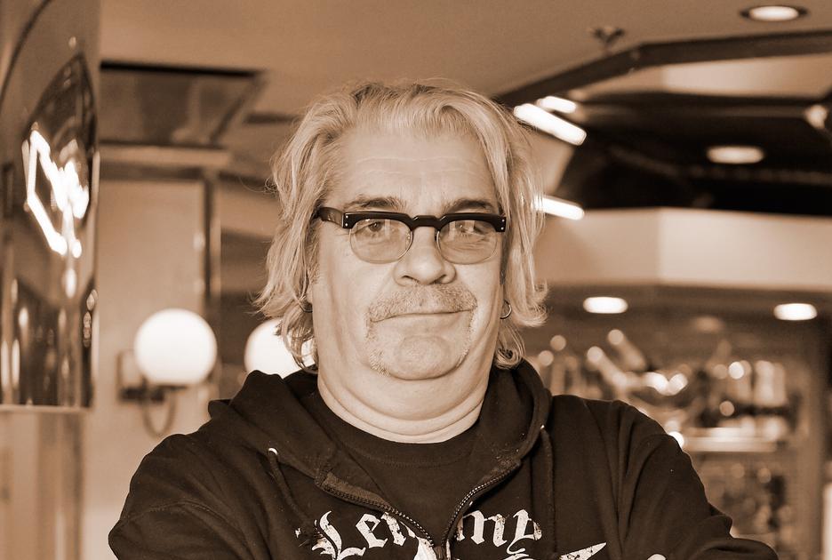 Jussi Lampi: "En erityisemmin pidä tästä digiajasta, jossa on helppo ...