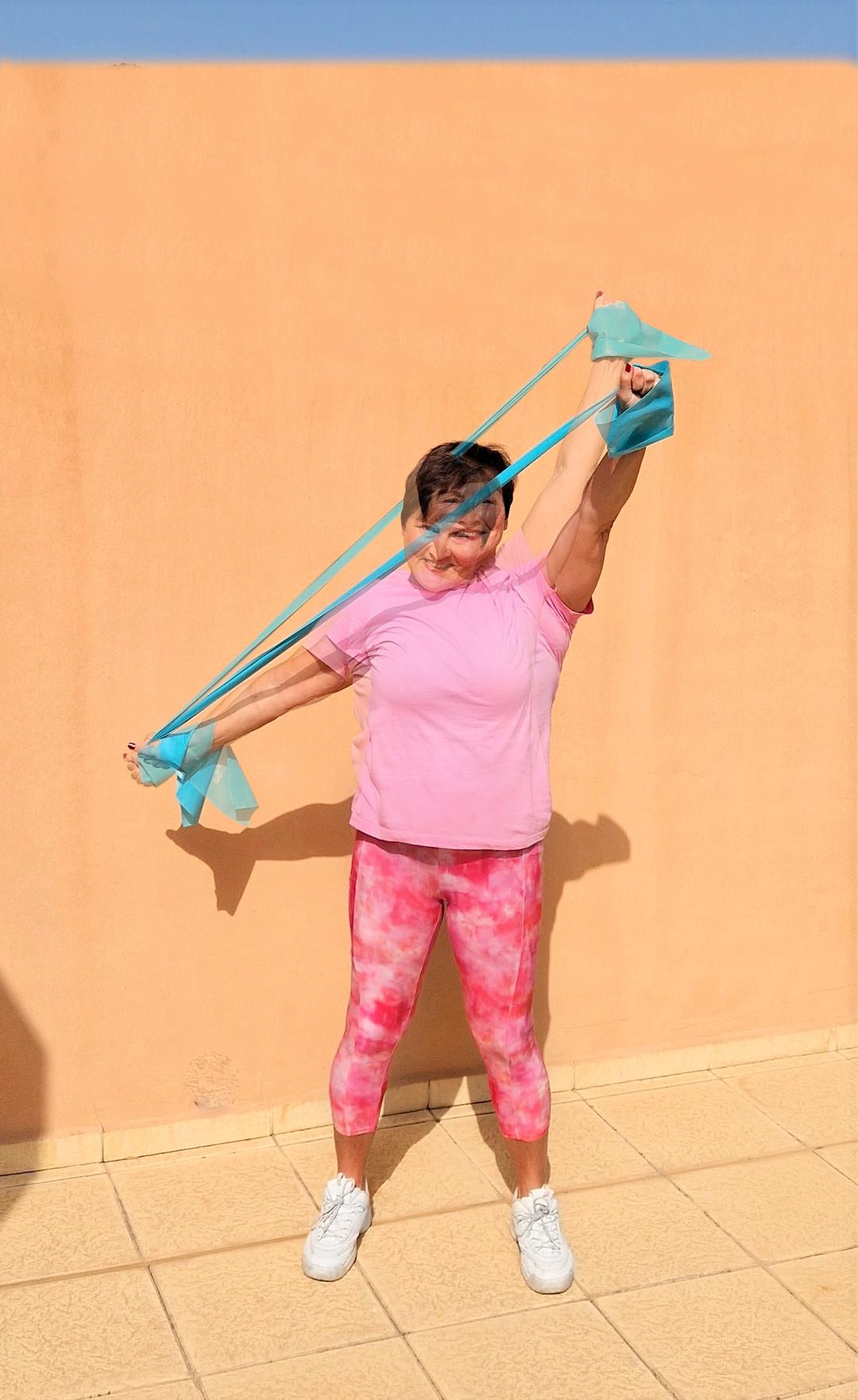 Hartiat auki ja ryhti kuntoon | Helppo jumppa ylävartalolle | Apu Terveys