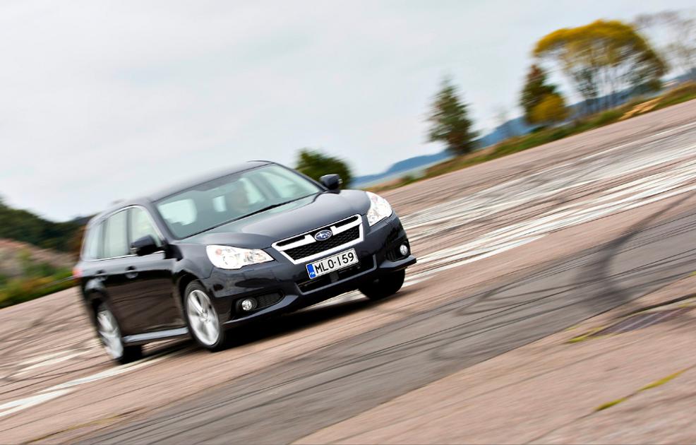 Koeajo: Subaru Legacy STW 2.5i CVT | Tuulilasi