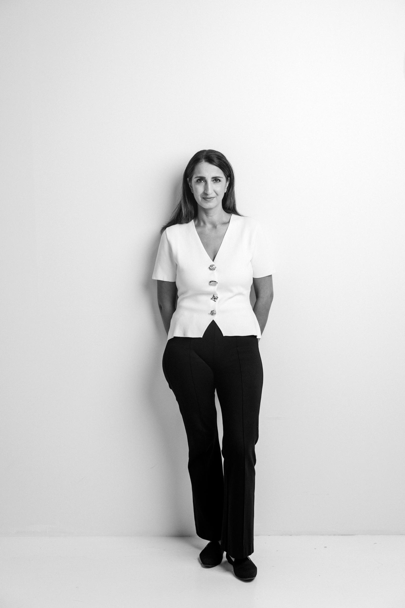 Nasima Razmyar kokee rasismia nyt enemmän kuin koskaan | Apu