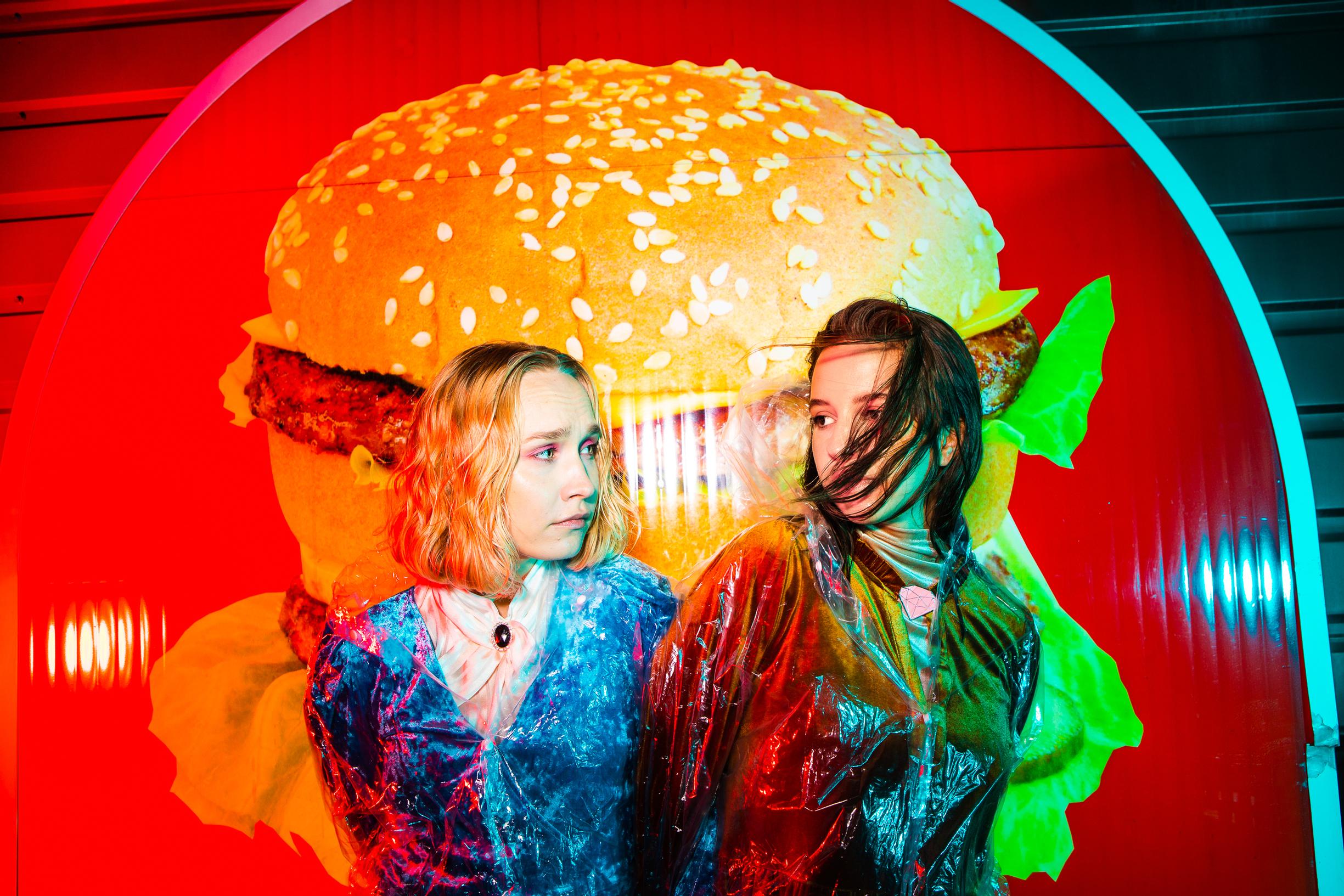 Ihana, terapeuttinen ja suuruudenhullu Karina | Image