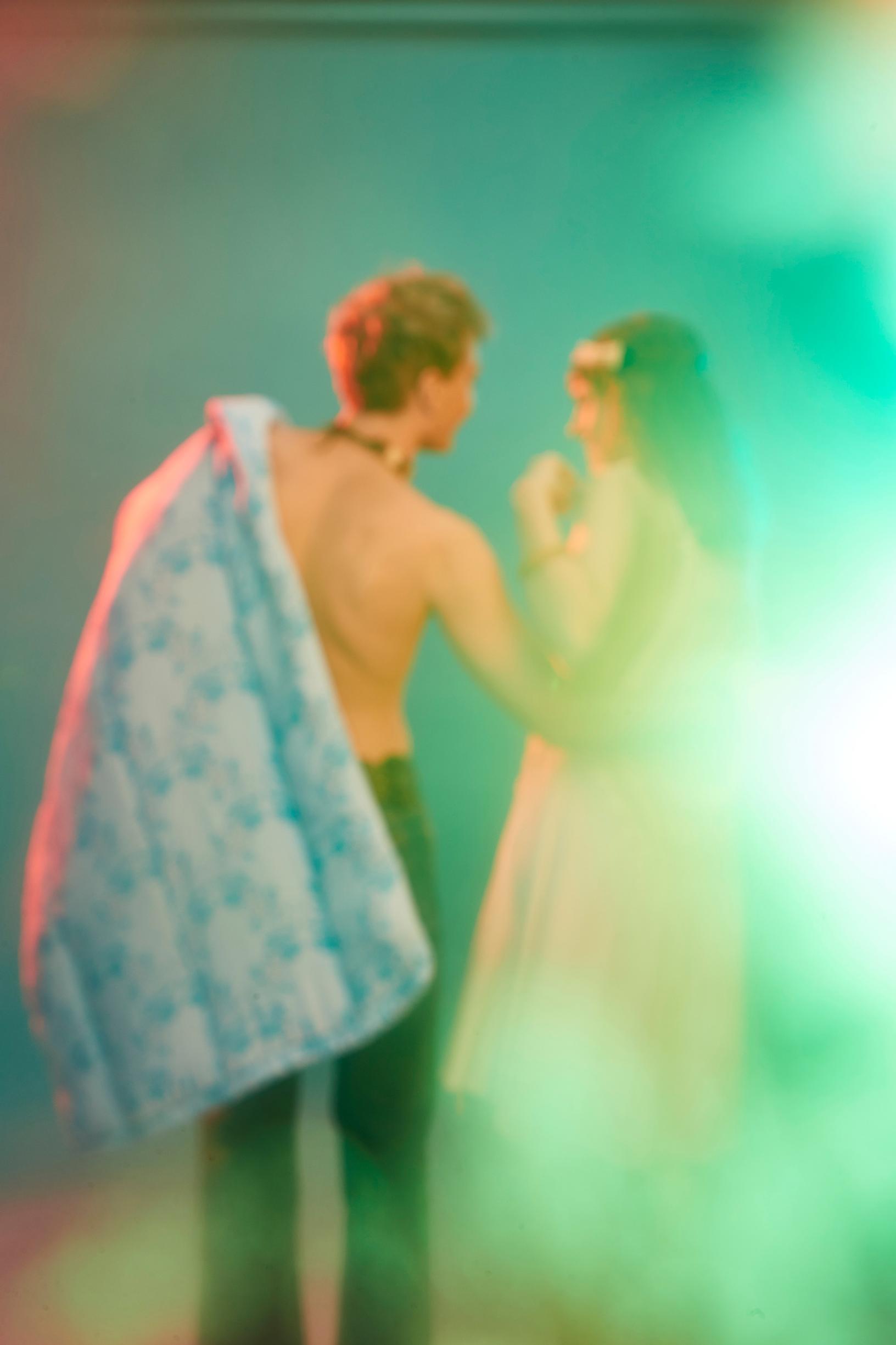 Aikuiset-sarjan Anna Airola ja Elias Salonen oikeasti ystäviä | Image