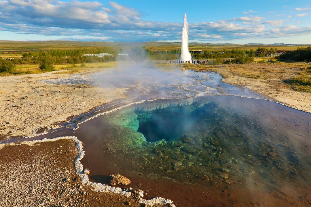 Islanti, satujen saari - erikoisempaa luontokohdetta saa hakea | Apu
