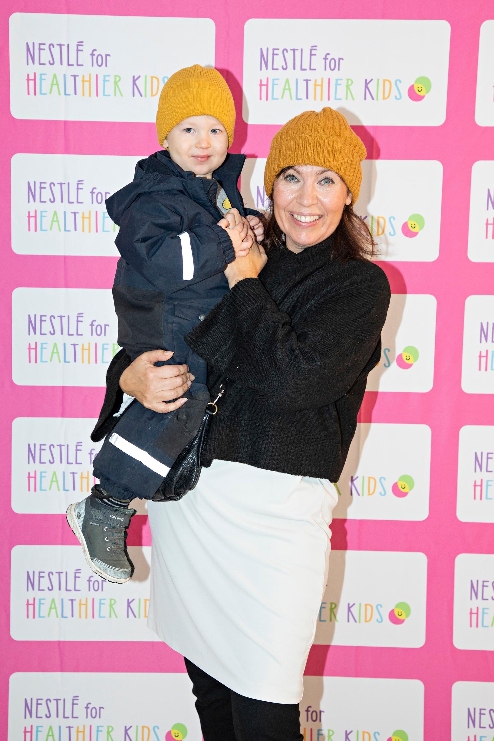 Anna Hanski isovanhemmuudesta: Mummina saa ilot päältä | Apu